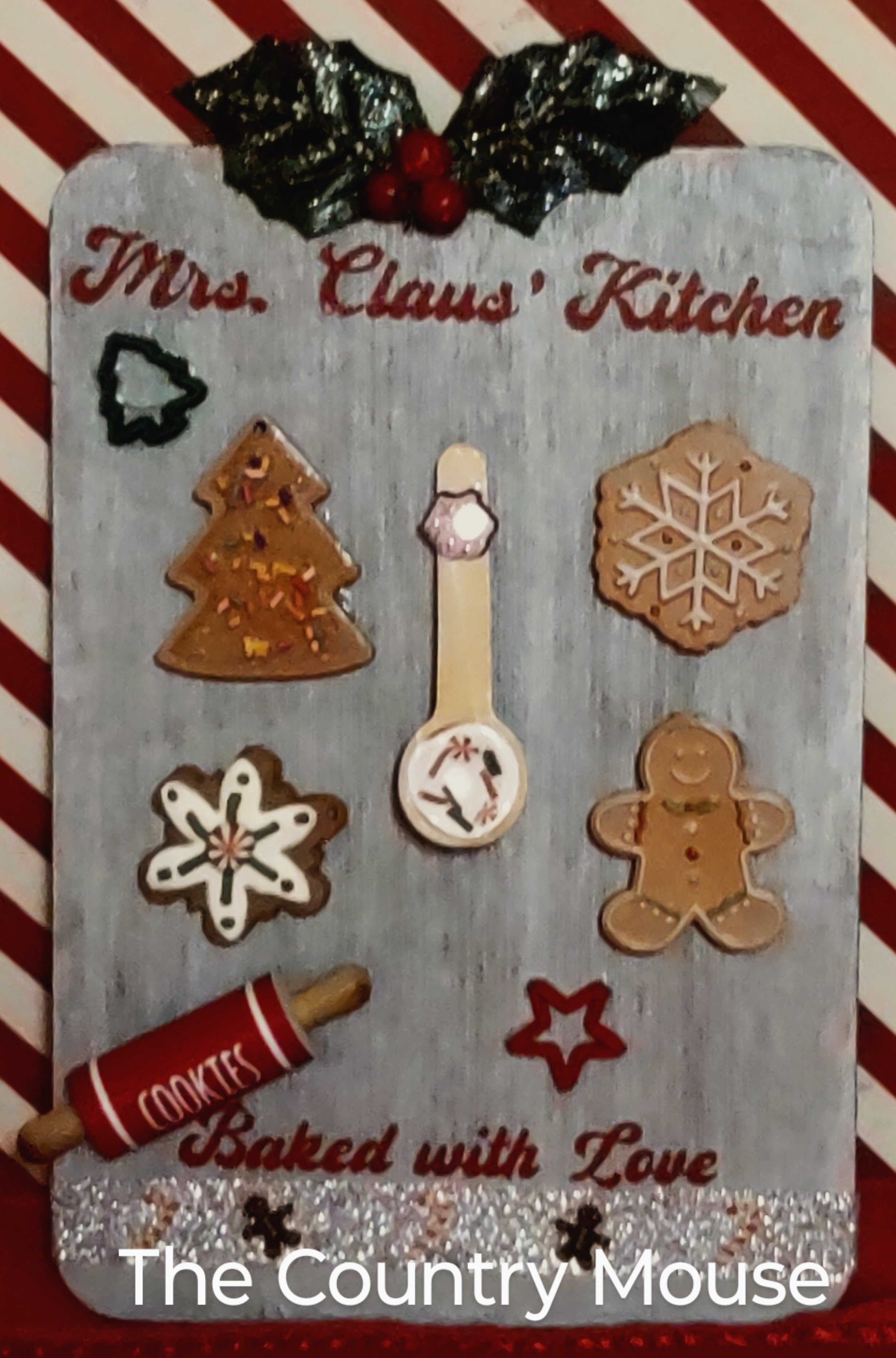 Mrs. Claus' Kitchen – The Country Mouse